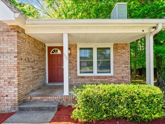 1777 Broadripple Dr, Clarksville, TN 37042 | MLS #3184 | Compass
