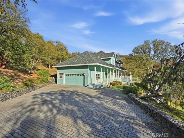 17785 Foothill Ct, Hidden Valley Lake, CA 95467