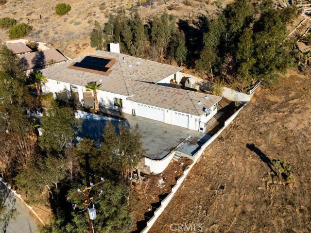 17788 Buckthorn Ave, Hesperia, CA 92345 | MLS #CV26101 | Compass