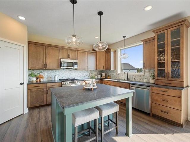 17788 Embers Ave, Lakeville, MN 55044