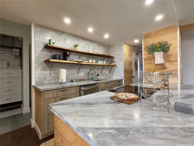 1778 Ala Moana Blvd Apt 3217, Honolulu, HI 96815