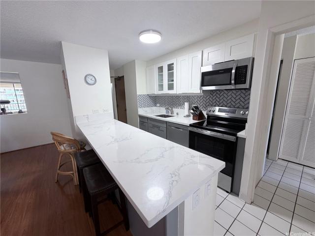 1778 Ala Moana Blvd, Unit 1613, Honolulu, HI 96815 | MLS #202613