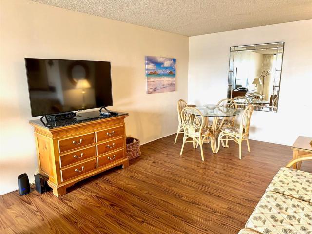 1778 Ala Moana Blvd, Unit 2507, Honolulu, HI 96815 | MLS #202600 | Compass