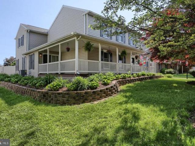1778 Wellington Dr, Middletown, PA 17057