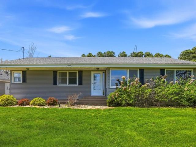 17791 th St, Letts, IA 52754