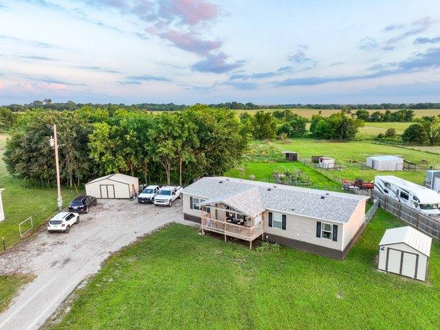 17798 Harreld Rd, Beggs, OK 74421