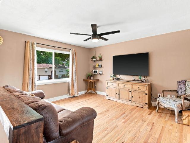 1779 e riviera dr