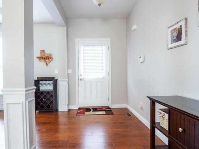 1779 Victoria Court