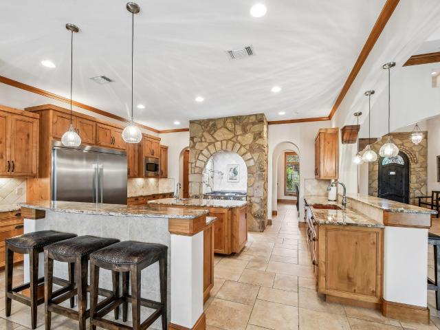 17701 Navigation Ln