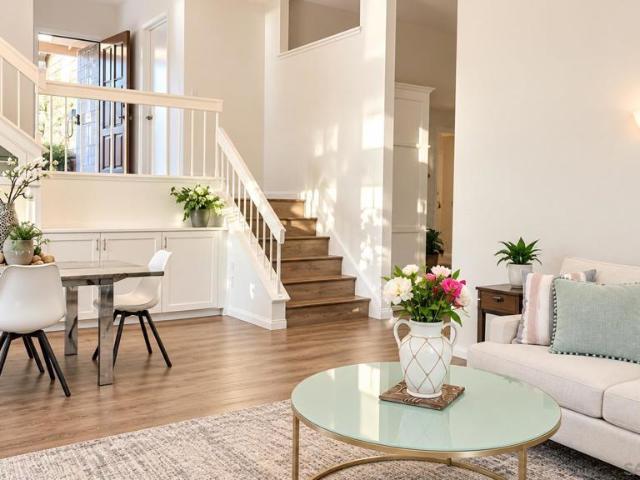 17702 Tristania Pl