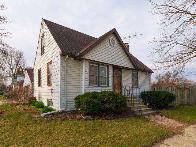17702 Community St, Lansing, IL 60438 | MLS #12621 | Compass