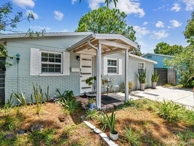 1770 Shore Acres Blvd NE, Saint Petersburg, FL 33703