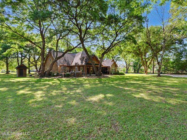 17713 Highway 613