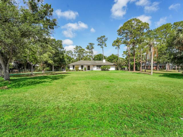 17717 Bridle Ln, Jupiter, FL 33478 | MLS #R11155 | Compass