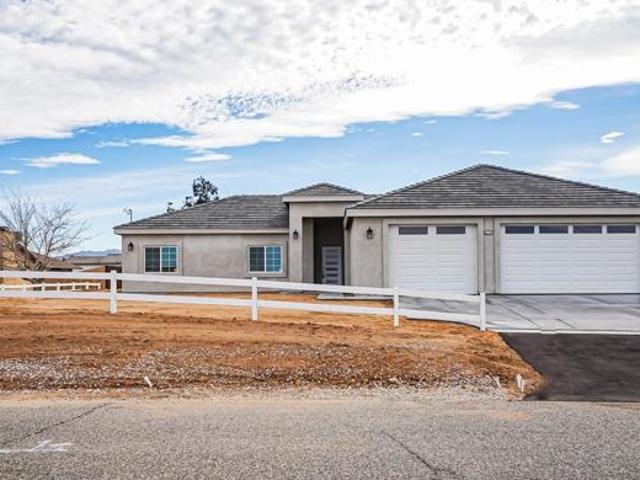 17717 Hackberry St, Hesperia, CA 92345