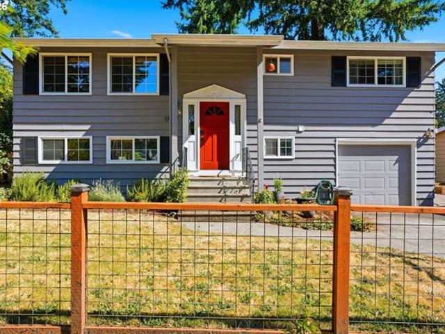 17717 NE Pacific St, Portland, OR 97230