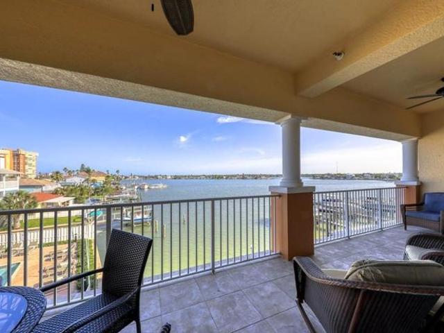 17715 Gulf Blvd #303 Redington Shores, FL 33708