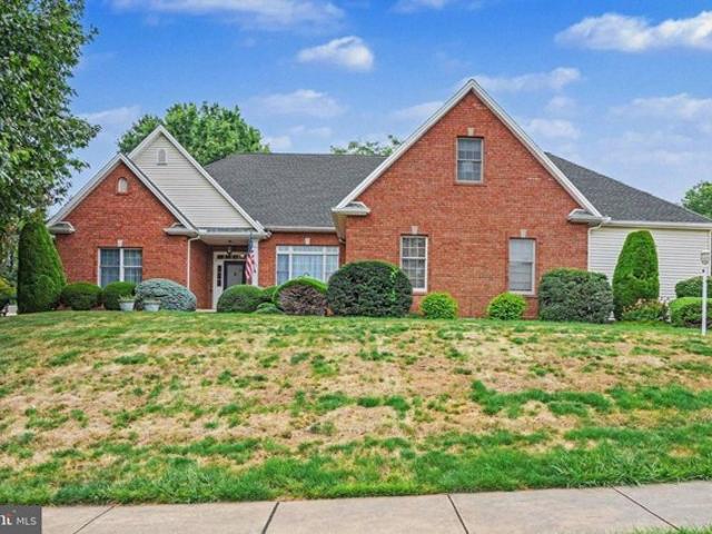 1771 N Meadow Dr, Mechanicsburg, PA 17055