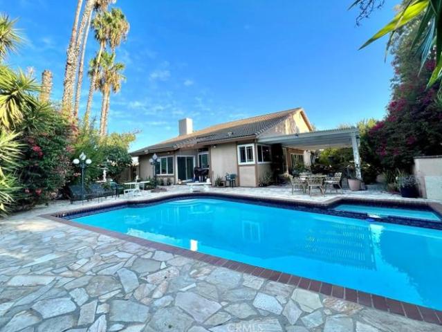 1772 N Yurok St, Orange, CA 92867