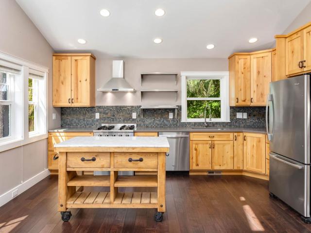 17730 th Ave NE, Woodinville, US, WA