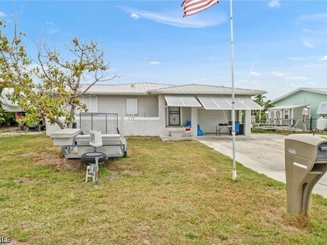 17731 Broadway Ave, Fort Myers Beach, FL 33931