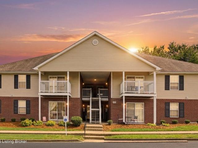 177 Central Blvd, Mount Washington, KY 40047