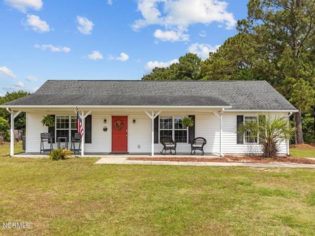 177 Avis Dr, Newport, NC 28570