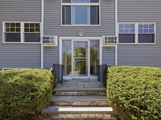 177 Franklin St Apt 3, Stoneham, MA 02180