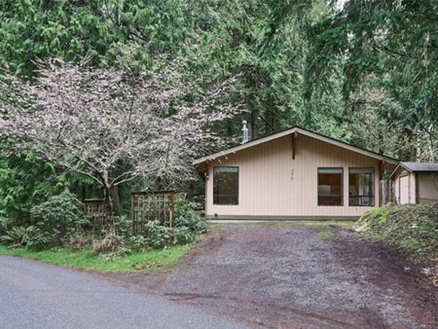 177 Harbor View Dr, Bellingham, WA 98229