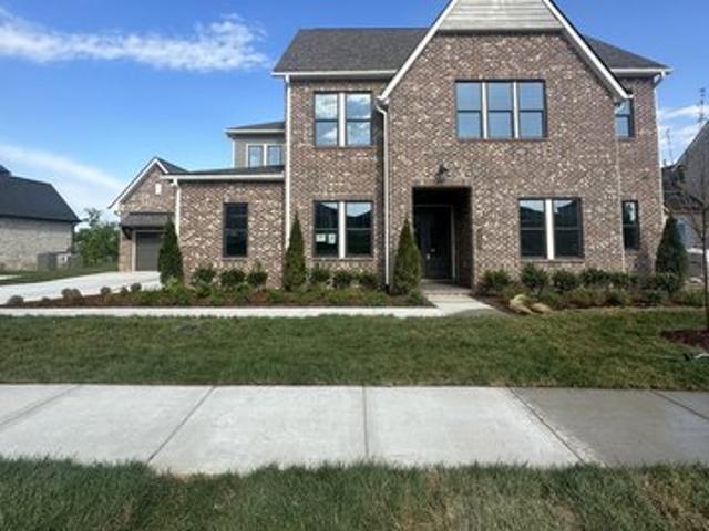 177 Manor Way, Hendersonville, TN 37075