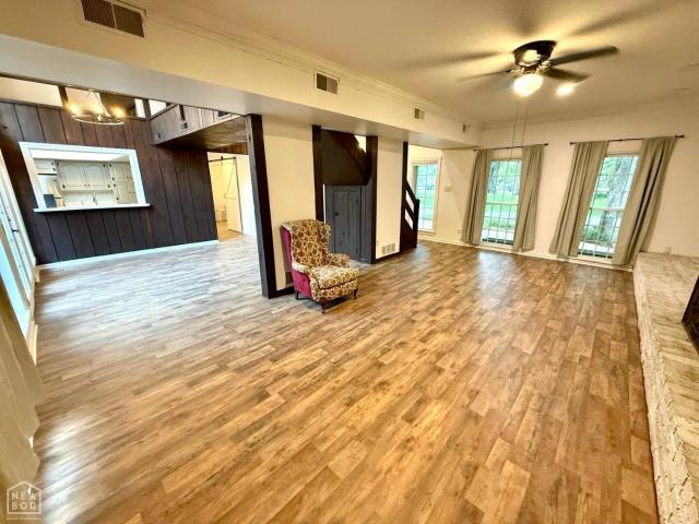 177 S Oak