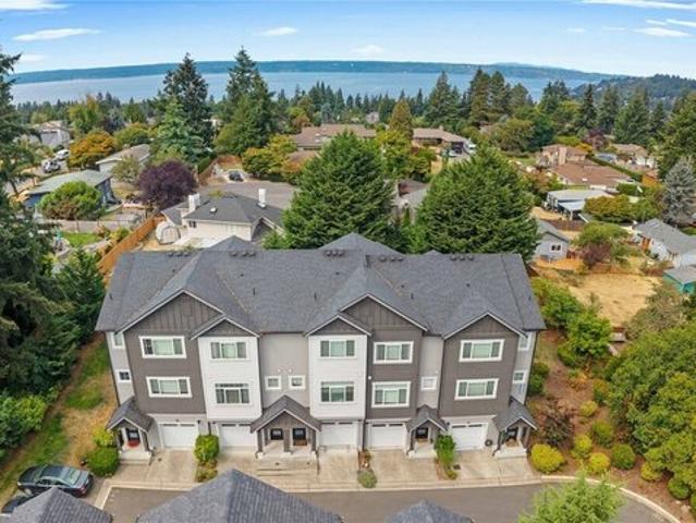 177 SW 185th Ln, Normandy Park, WA 98166
