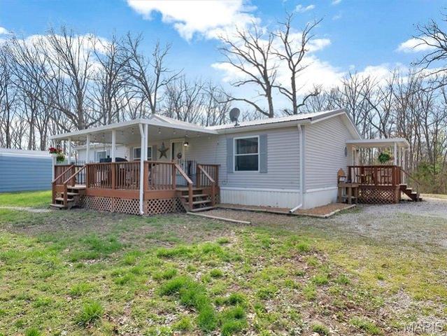 177 Pinnacle Lake Rd, New Florence, MO 63363