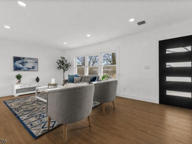 177 Rockwood Pl