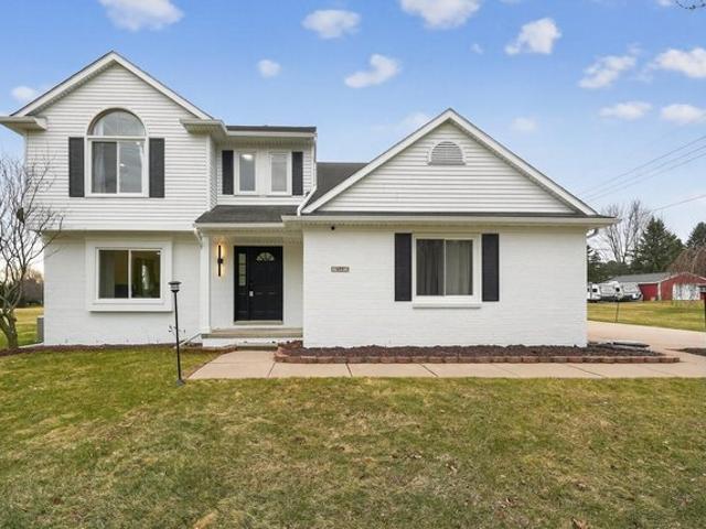 177 W Willis Rd, Saline, MI 48176