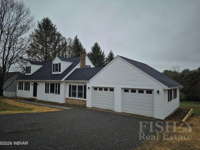 177 Woodview Dr, Cogan Station, PA 17728