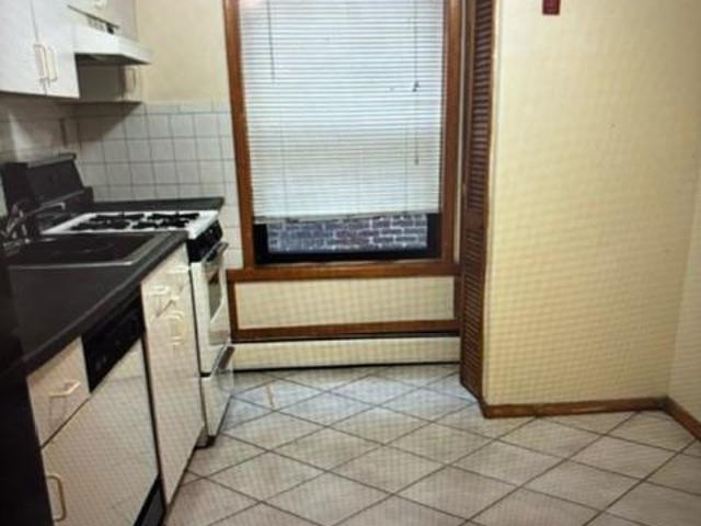 177 West 48Th St # 9