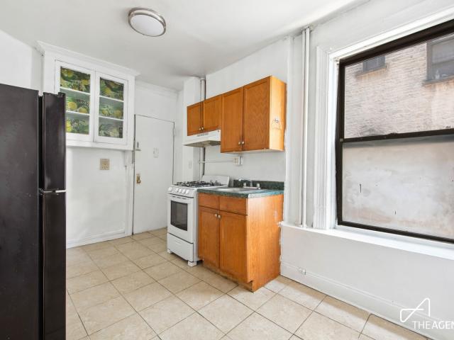 177 Thompson Street, New York, NY