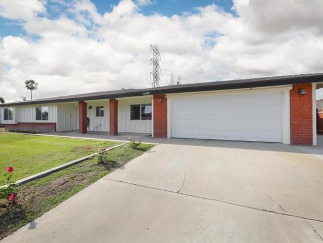 17840 Buckboard Dr, Bakersfield, CA 93314