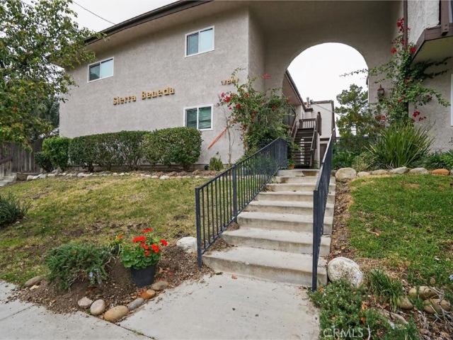 17847 Beneda Ln, Unit 4, Canyon Country, CA 91351 | MLS #SR26027