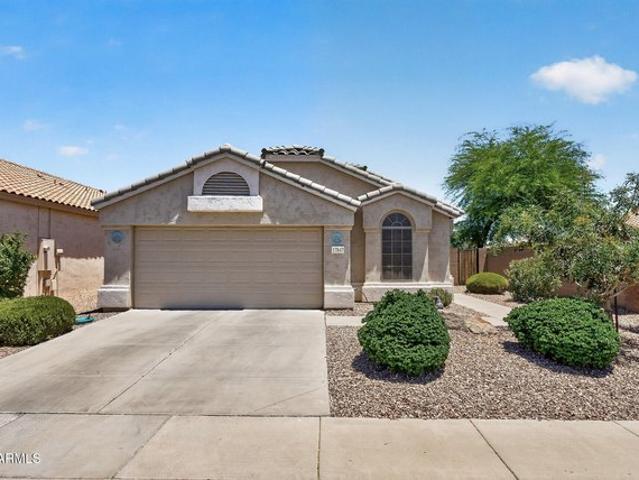 17847 N Fiesta Dr, Surprise, AZ 85374