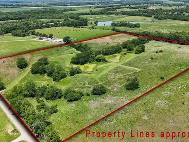 17846 th Rd, Whiting, KS 66552