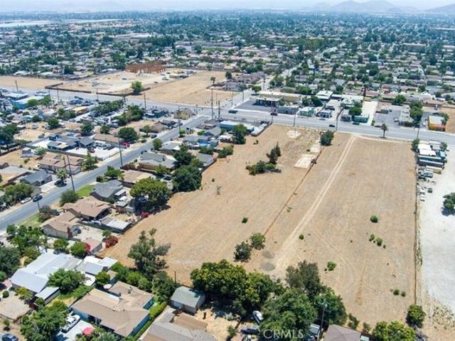 17848 17 Foothill Blvd, Fontana, CA 92335