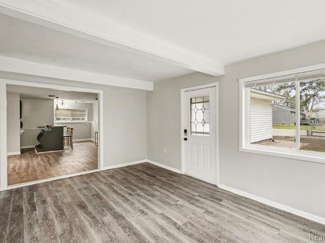 1784 Byron Road