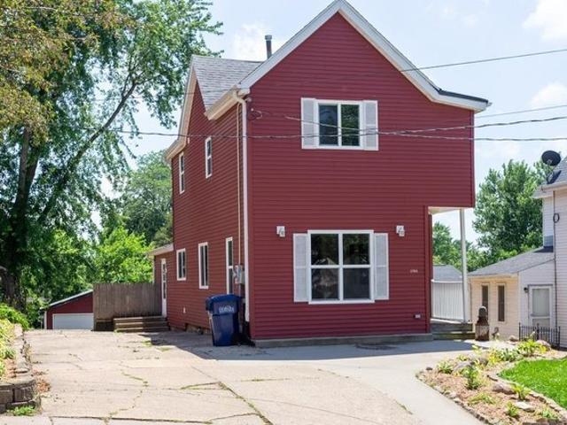 1784 Bennett St, Dubuque, IA 52001