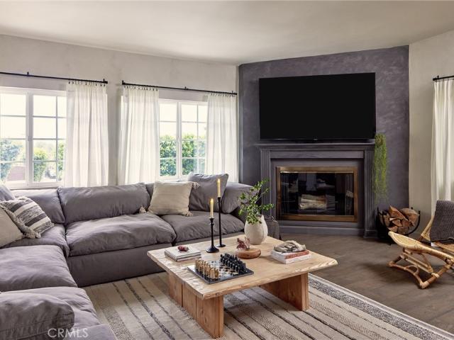 17856 Cathedral Pl, Encino, CA 91316 | MLS #SR26038