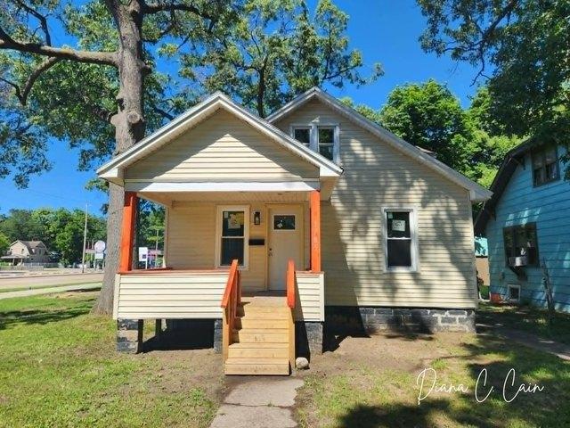 1785 Dyson St, Muskegon, MI 49442