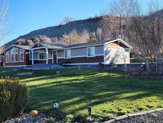 1785 River Rd, Buhl, ID 83316