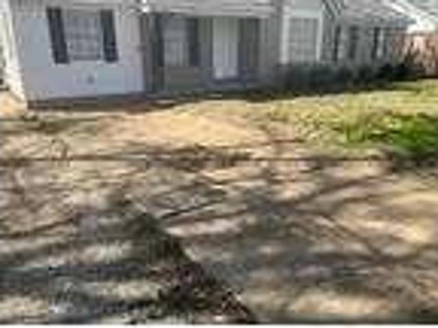 1785 W Holmes Rd, Memphis, TN 38109