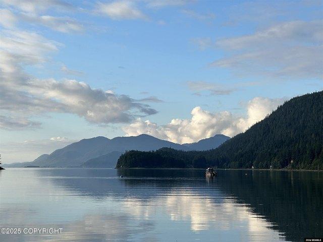 17860 Chilkat Rd, Auke Bay, AK 99801